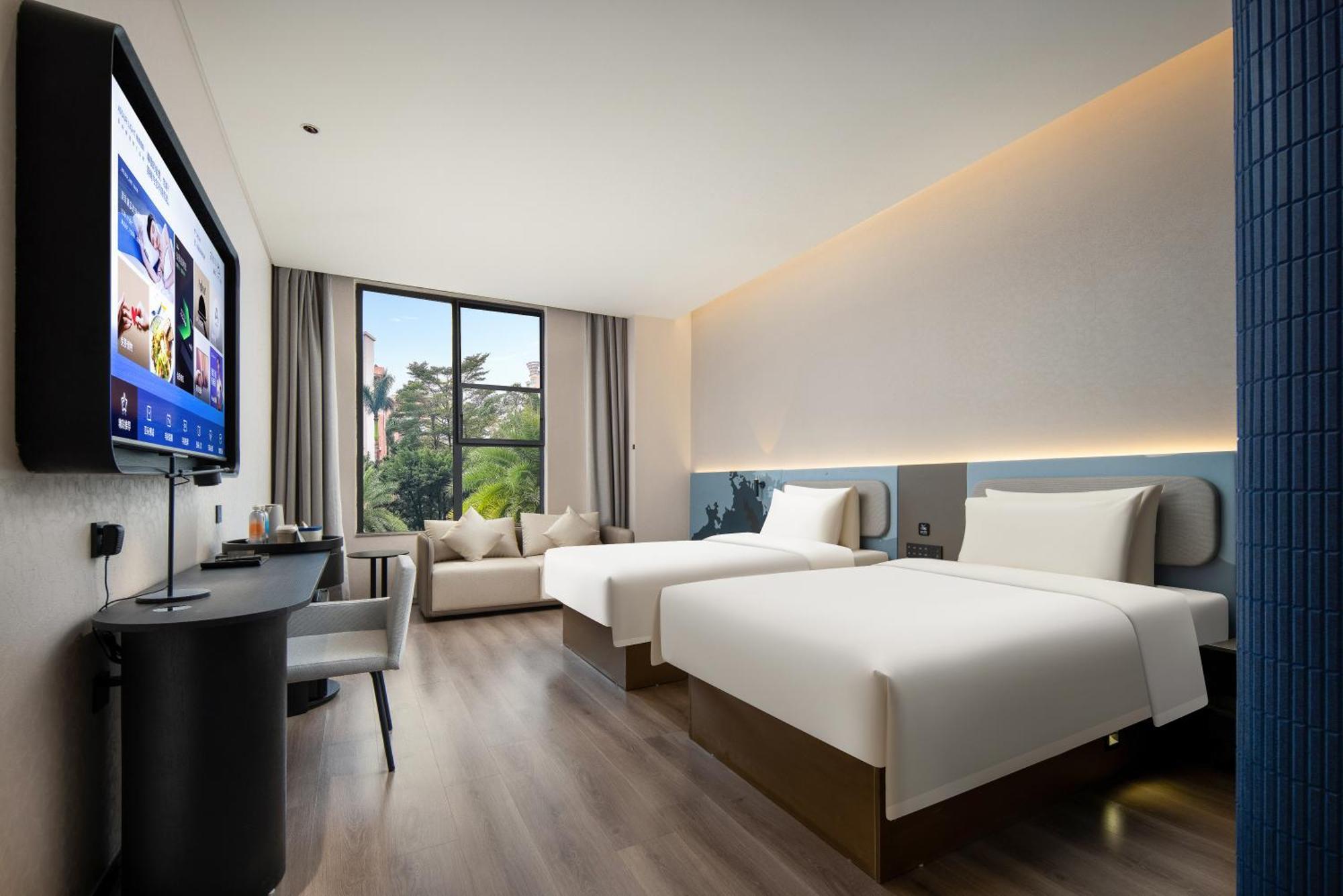 ATOUR LIGHT HOTEL GUANGZHOU PAZHOU EXHIBITION CANTON TOWER SUBWAY STATION